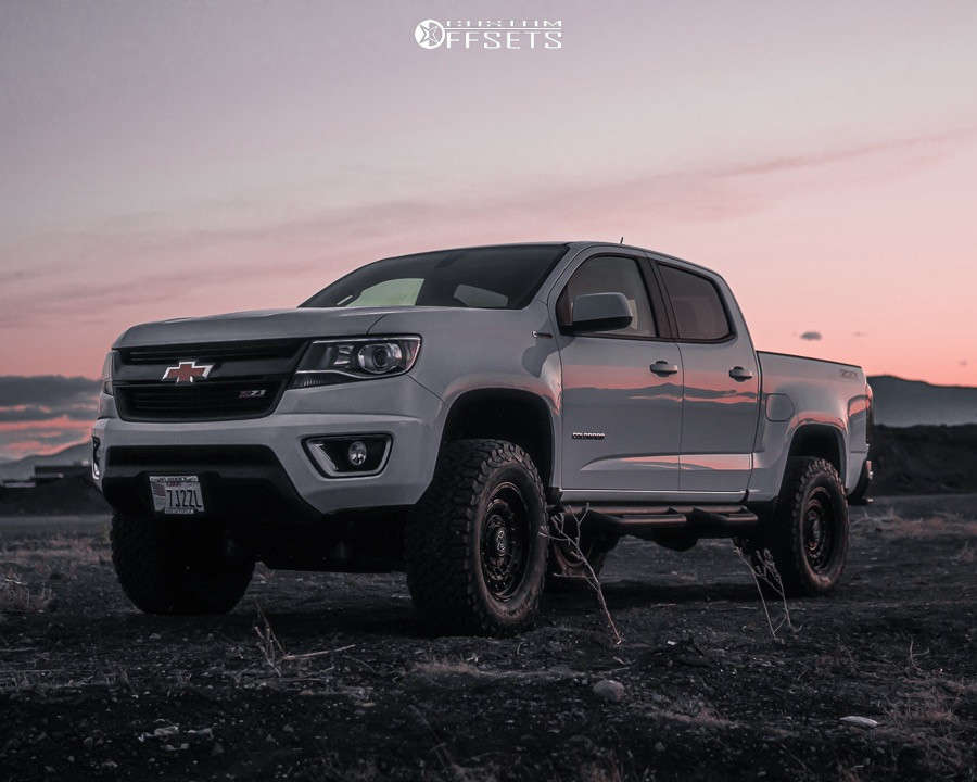 2020 Chevrolet Colorado with 17x8.5 0 Anthem Off-Road Viper and 35/11 ...