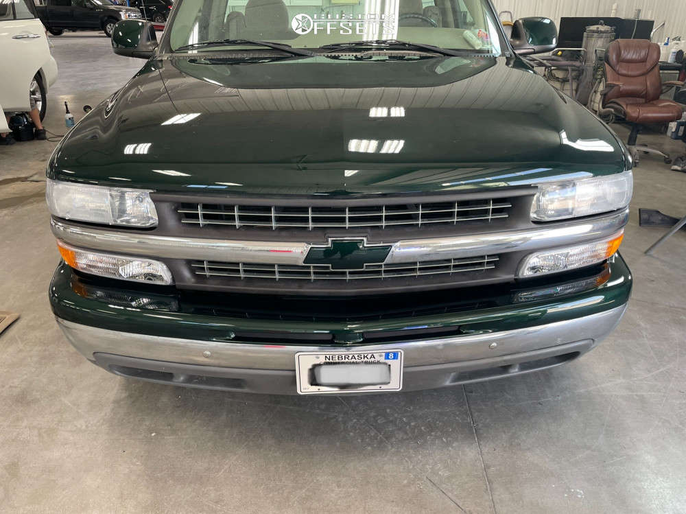 2001 Chevrolet Silverado 1500 with 17x8.5 30 American Racing AR915 and 29/9.5R17 BFGoodrich ...