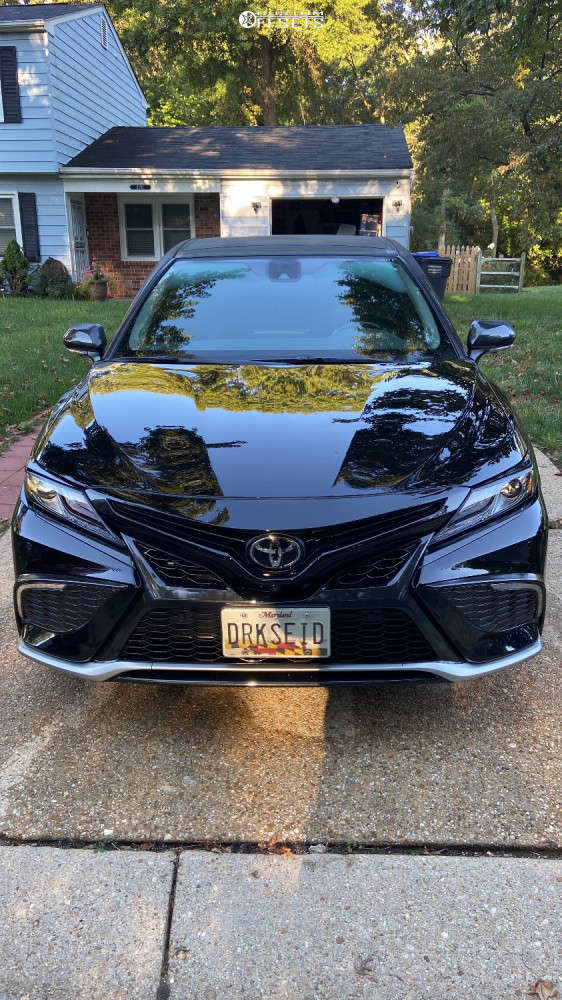 2021 Toyota Camry with 20x8.5 40 XXR 559 and 235/35R20 Falken Azenis ...