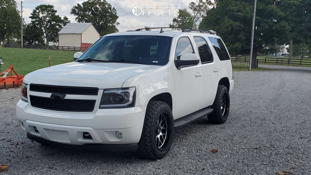2013 Chevrolet Tahoe with 20x10 -12 Gear Off-Road Raid and 32/10.5R20 ...
