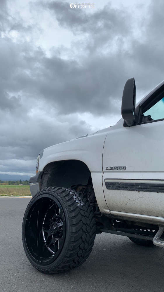 1999 Chevrolet Silverado 1500 with 24x14 -76 RBP Atomic and 33/13.5R24 ...