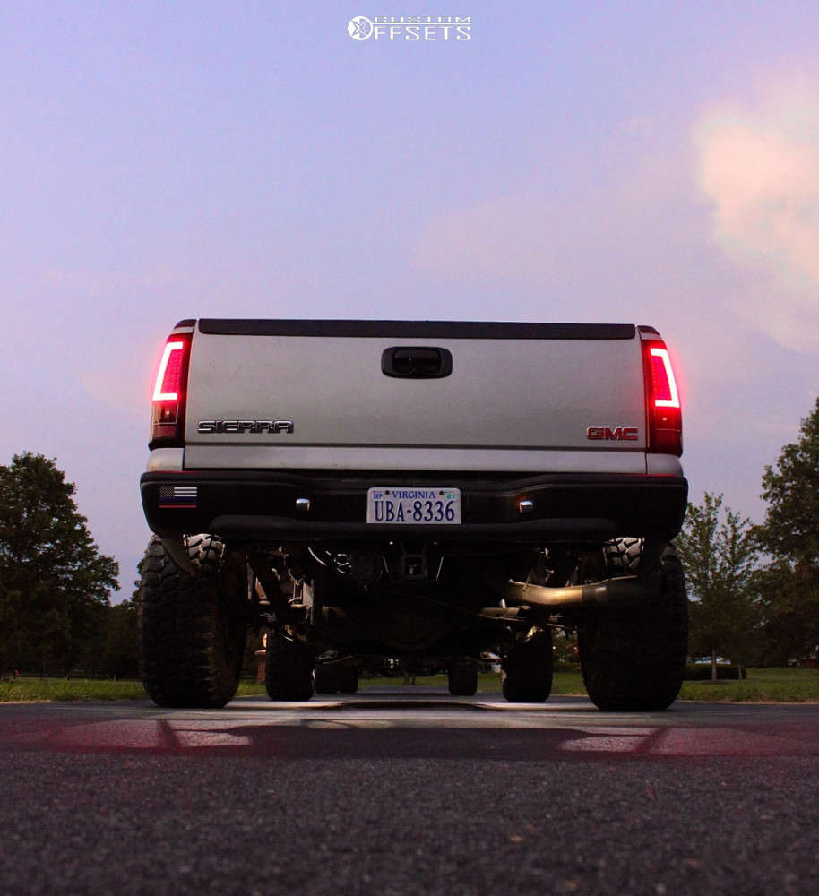 2006 GMC Sierra 1500 with 20x12 -51 Vision Rocker 412 and 33/12.5R20 ...