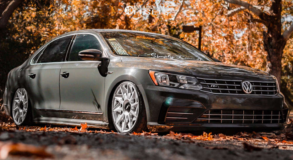2017 Volkswagen Passat with 19x8.5 35 Rotiform Forged Cvt and 205/35R19 ...