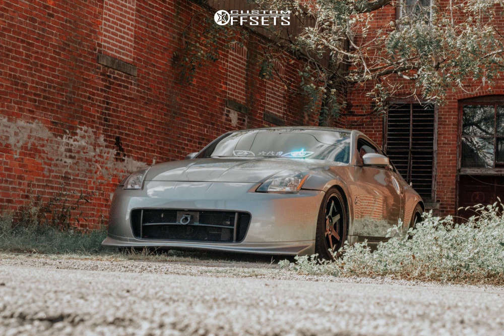 2003 Nissan 350Z with 18x9.5 22 ESR Sr07 and 245/40R18 Achilles Atr ...