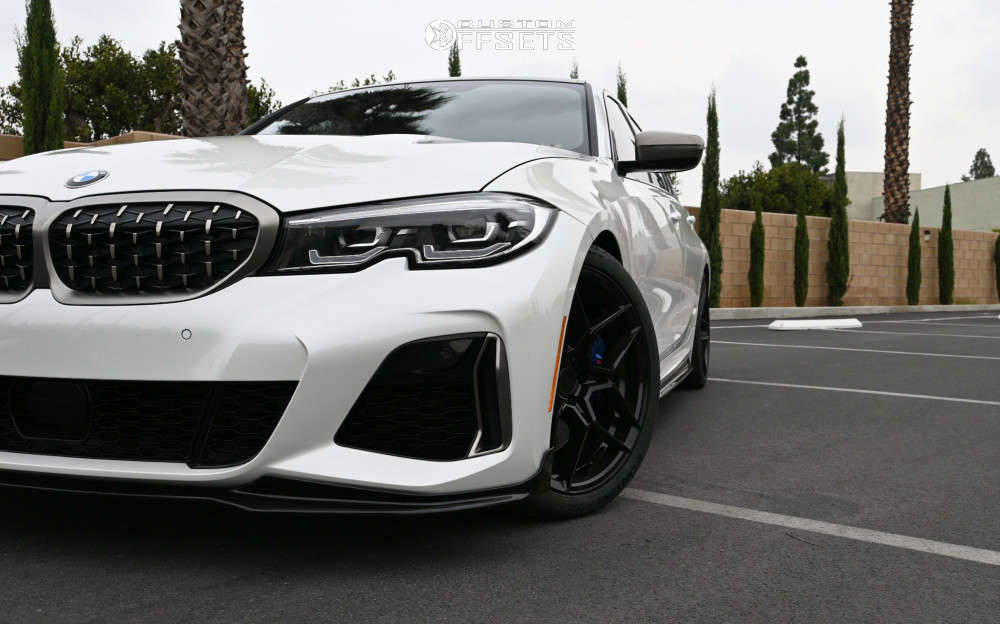 2020 BMW M340i with 19x8.5 35 Rohana Rfx11 and 255/35R19 Continental ...