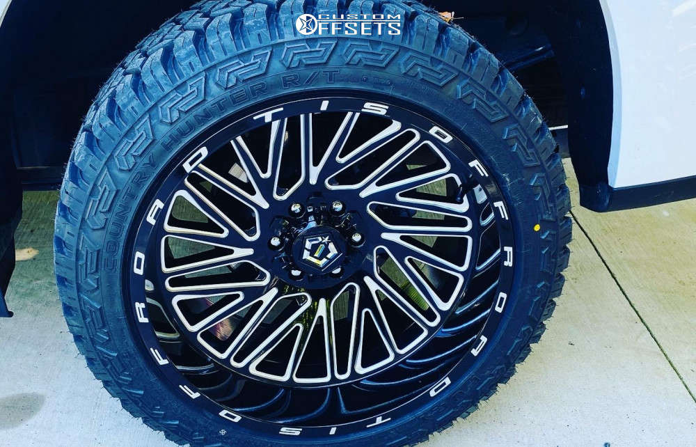 2020 Chevrolet Silverado 1500 with 22x12 -44 TIS 554BM and 33/12.5R22 ...