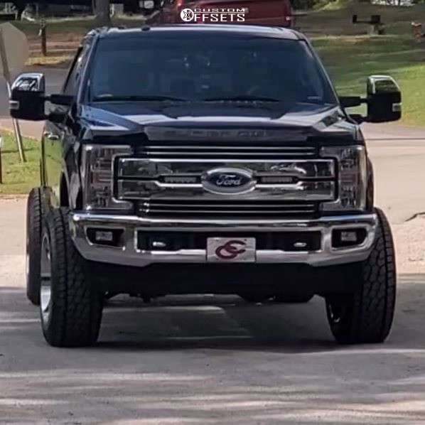 2017 Ford F-250 Super Duty with 22x12 -44 TIS 544C and 37/12.5R22 Radar ...