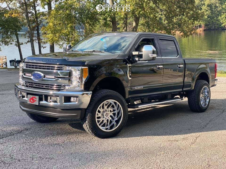 2017 Ford F-250 Super Duty with 22x12 -44 TIS 544C and 37/12.5R22 Radar ...