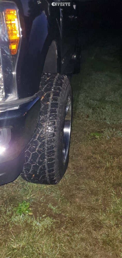 2017 Ford F-250 Super Duty with 22x12 -44 TIS 544C and 37/12.5R22 Radar ...