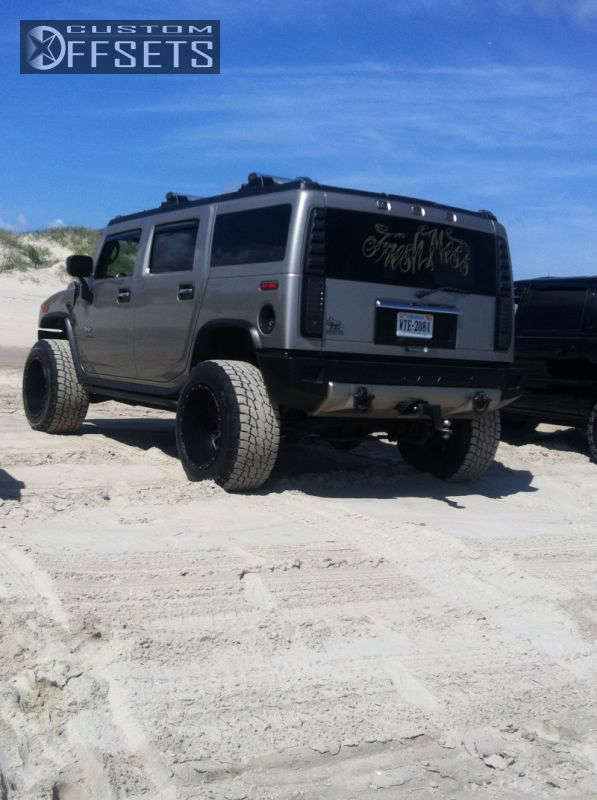 2004 HUMMER H2 with 20x14 -76 XD Riot and 325/65R20 Nitto Terra ...