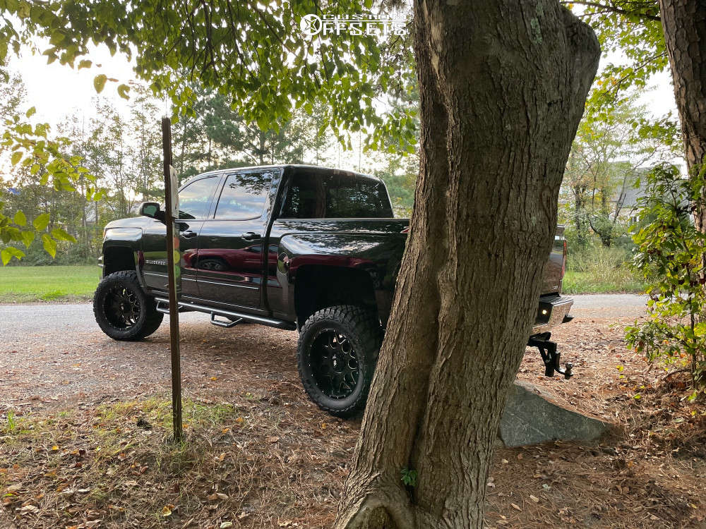 2015 Chevrolet Silverado 1500 with 20x10 -22 LRG 104 and 35/12.5R20 ...