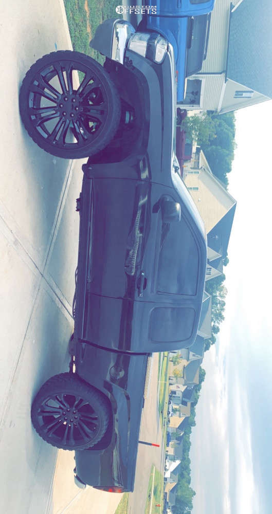 2004 Chevrolet Colorado with 26x9 32 OE Replicas Split 7s and 35/13 ...