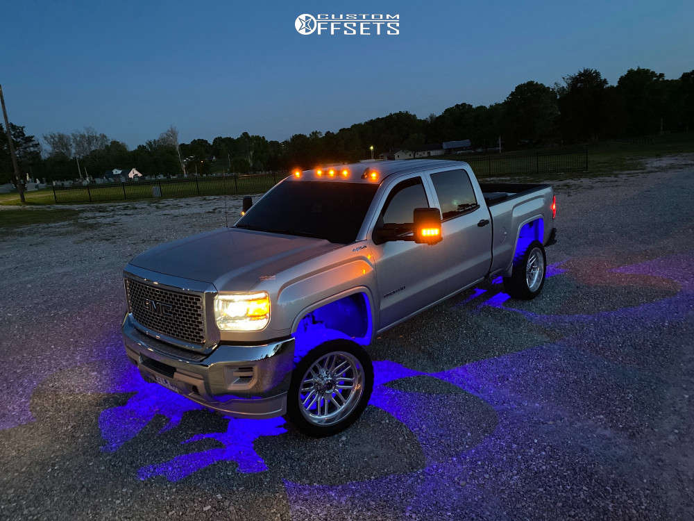2018 GMC Sierra 2500 HD with 22x10 -18 Fuel Ignite and 33/12.5R22 Kenda ...