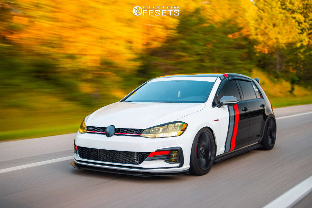 2020 Volkswagen GTI with 18x8.5 35 3SDM 0.01 and 235/40R18 Falken ...