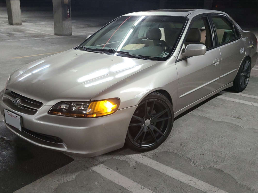 2000 Honda Accord with 18x8 37 Liquid Metal Shift and 215/40R18 Leao ...