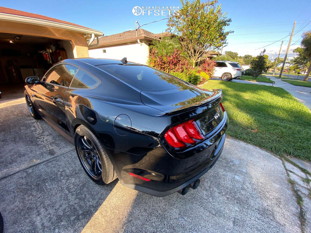 2020 Ford Mustang with 19x9.5 22 Aodhan Ds02 and 275/40R19 Laufenn S ...
