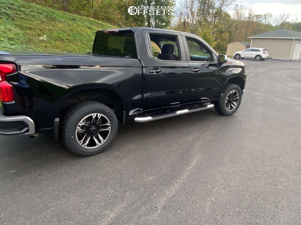 2019 Chevrolet Silverado 1500 with 20x9 18 Ultra Maverick and 33/9.5R20 ...