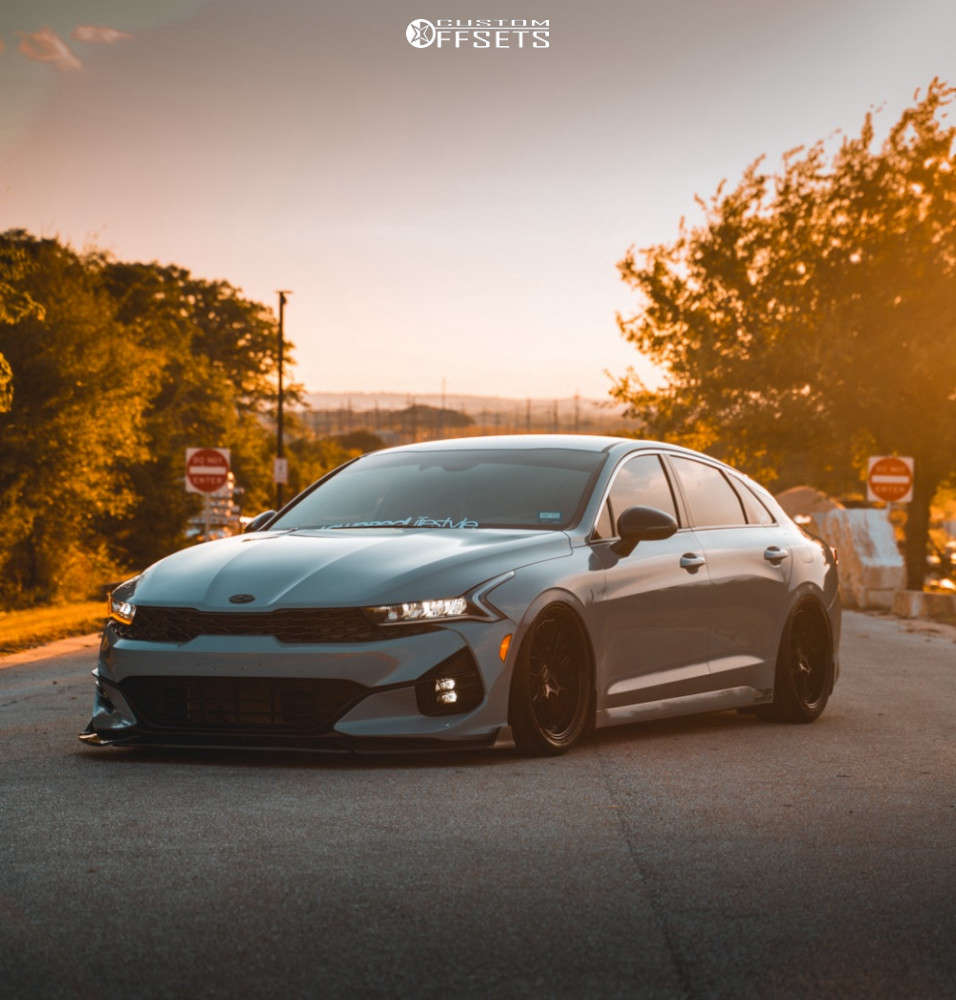 2021 Kia K5 with 19x8.5 35 ESR Cs11 and 235/35R19 Venom Power Zero X ...
