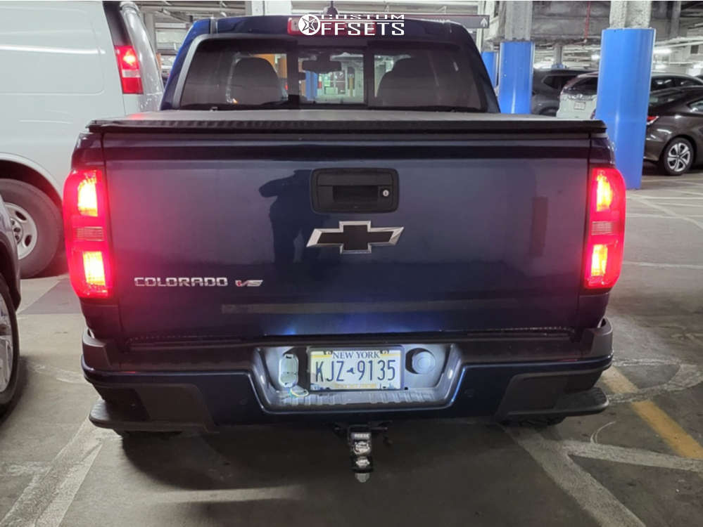 2019 Chevrolet Colorado with 20x9 12 XD Boneyard and 265/50R20 Nitto ...