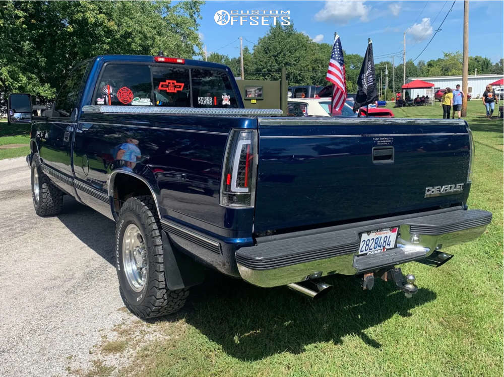 1998 Chevrolet C2500 with 16x8 -5 Alloy Ion 171 and 31/10.5R16 ...
