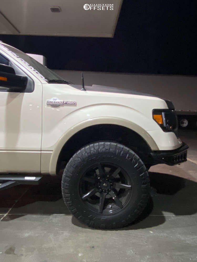 2009 Ford F-150 with 18x9.5 -5 V-Rock Extractor and 35/11.5R18 Nitto ...