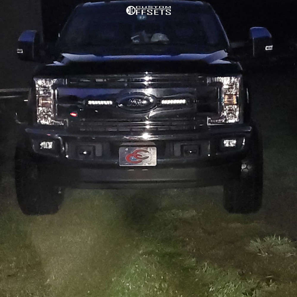 2017 Ford F-250 Super Duty with 22x12 -44 TIS 544C and /R22 | Custom ...