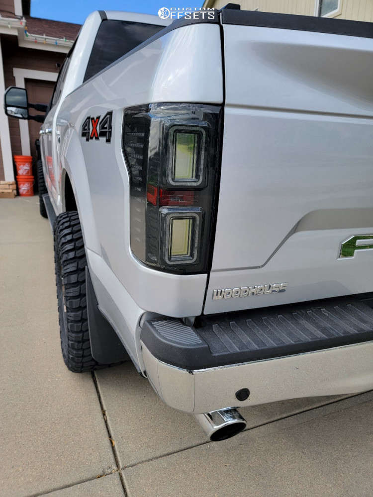 2018 Ford F-150 with 20x9 -10 Level 8 Slingshot and 33/12.5R20 Radar ...