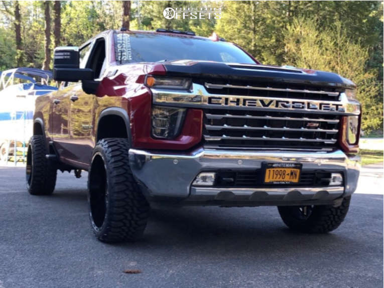 2020 Chevrolet Silverado 2500 HD with 22x12 -44 TIS 535B and 35/11.5R22 ...