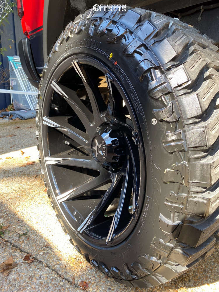 2019 Ram 2500 with 22x12 -44 RBP 77r and 35/12.5R22 Atturo Tire Model ...