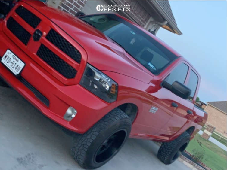 2014 Ram 1500 with 20x12 -44 Moto Metal Mo984 and 33/12.5R20 Yokohama ...