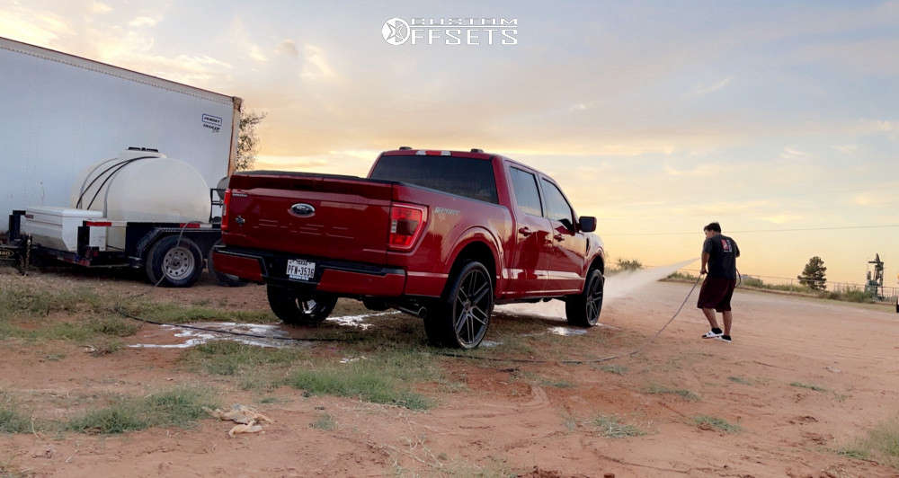 2021 Ford F-150 with 24x9.5 30 Status Titan and 305/35R24 Toyo Tires ...