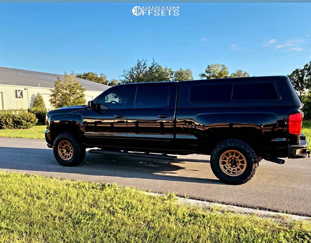 2018 Chevrolet Silverado 1500 with 17x8.5 0 Method Mr703 and 285/70R17 ...