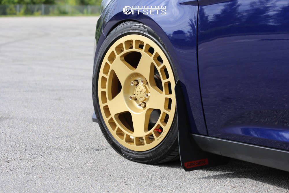 2016 Ford Focus Wheel Offset Coilovers | 1934004 | Custom Offsets