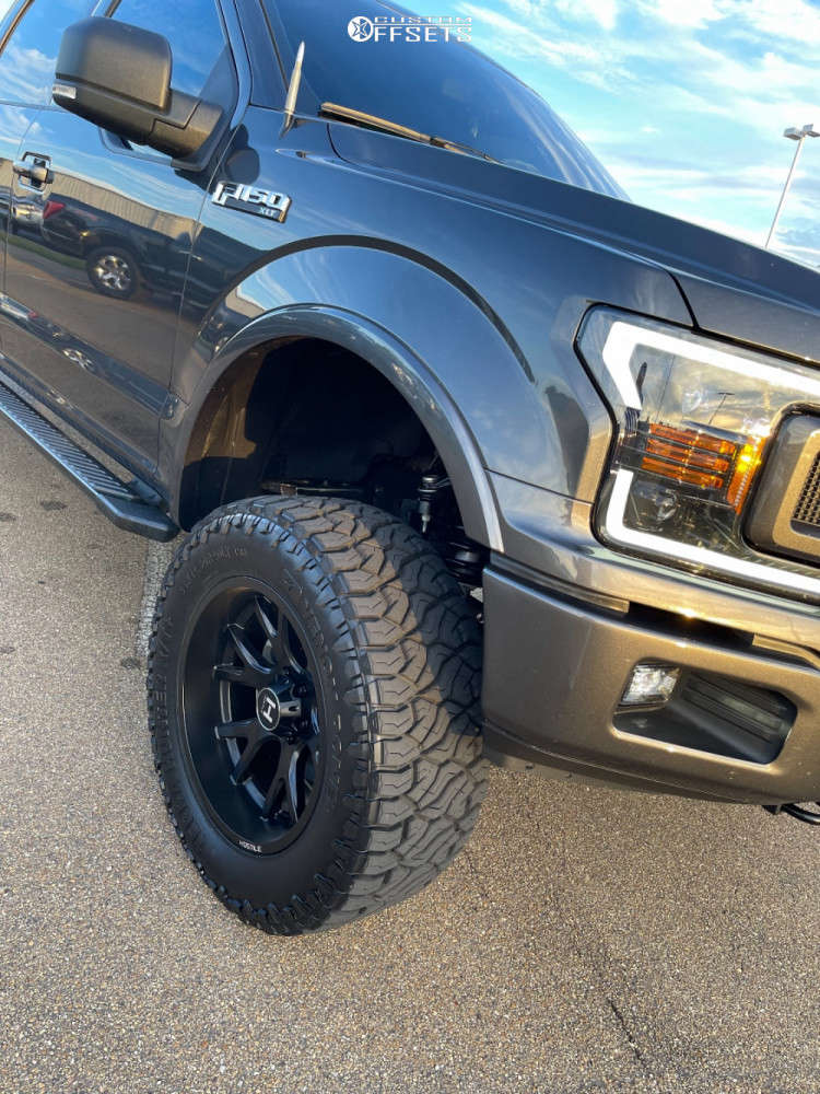 2020 Ford F-150 with 20x10 -19 Hostile Rage and 35/12.5R20 Venom Power ...