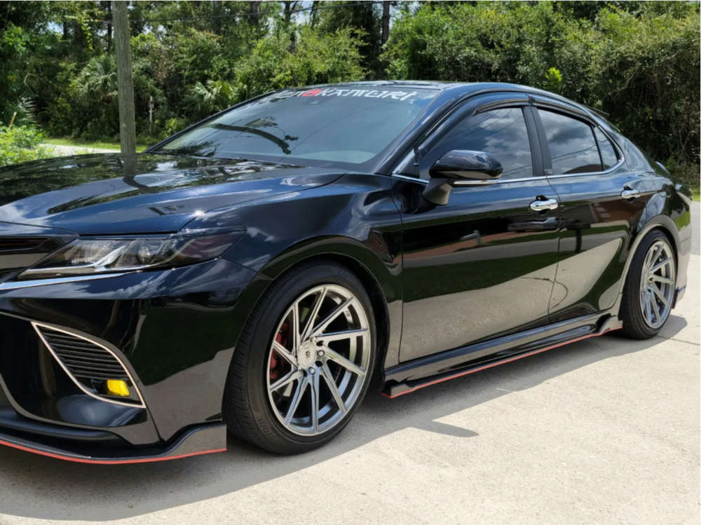 2020 Toyota Camry with 18x9.5 38 F1R F29 and 235/45R18 Bridgestone ...