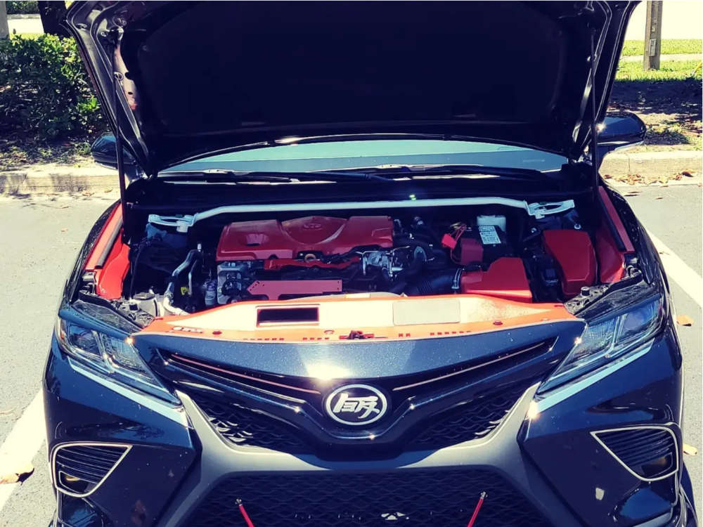 2020 Toyota Camry with 18x9.5 38 F1R F29 and 235/45R18 Bridgestone ...