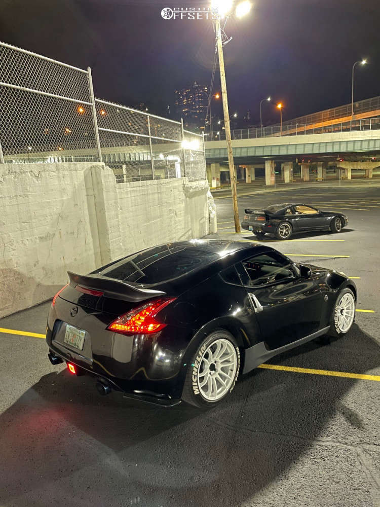 2009 Nissan 370Z Wheel Offset Nearly Flush Stock | 1935259 | Custom Offsets