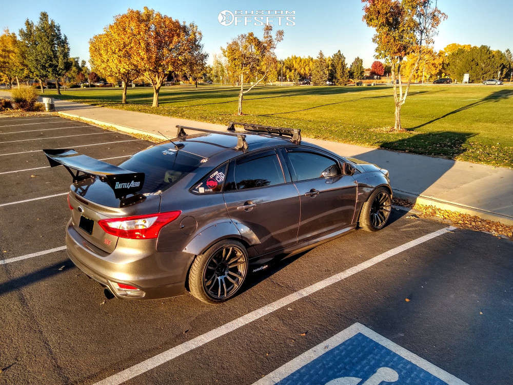 Slammed Ford Focus Sedan