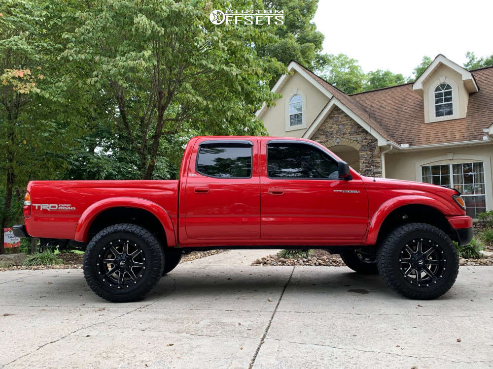 2004 Toyota Tacoma with 18x9 -13 Fuel Maverick D538 and 33/12.5R18 ...