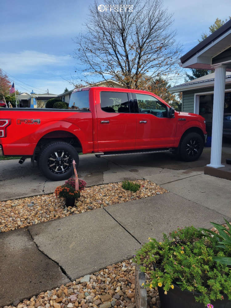 2018 Ford F-150 with 18x9 18 Moto Metal Mo970 and 275/70R18 Hankook ...