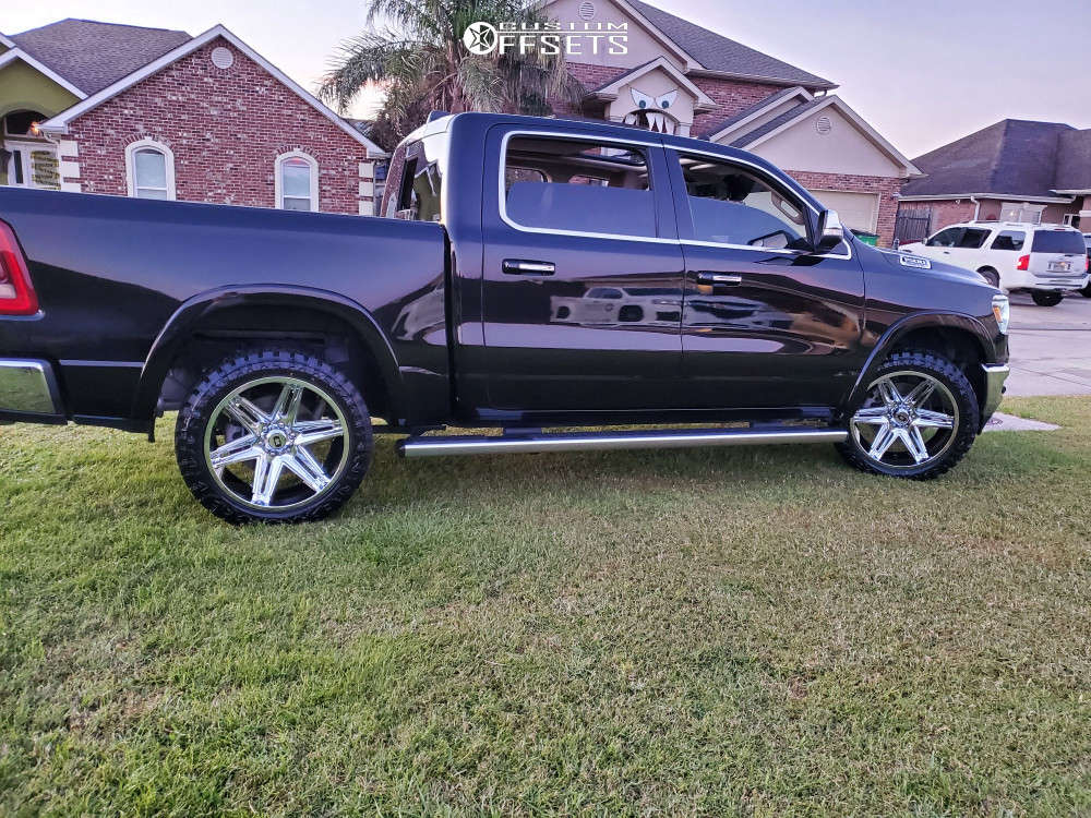 2019 Ram 1500 with 22x10 -19 Vision Razor and 33/12.5R22 Atturo Trail ...
