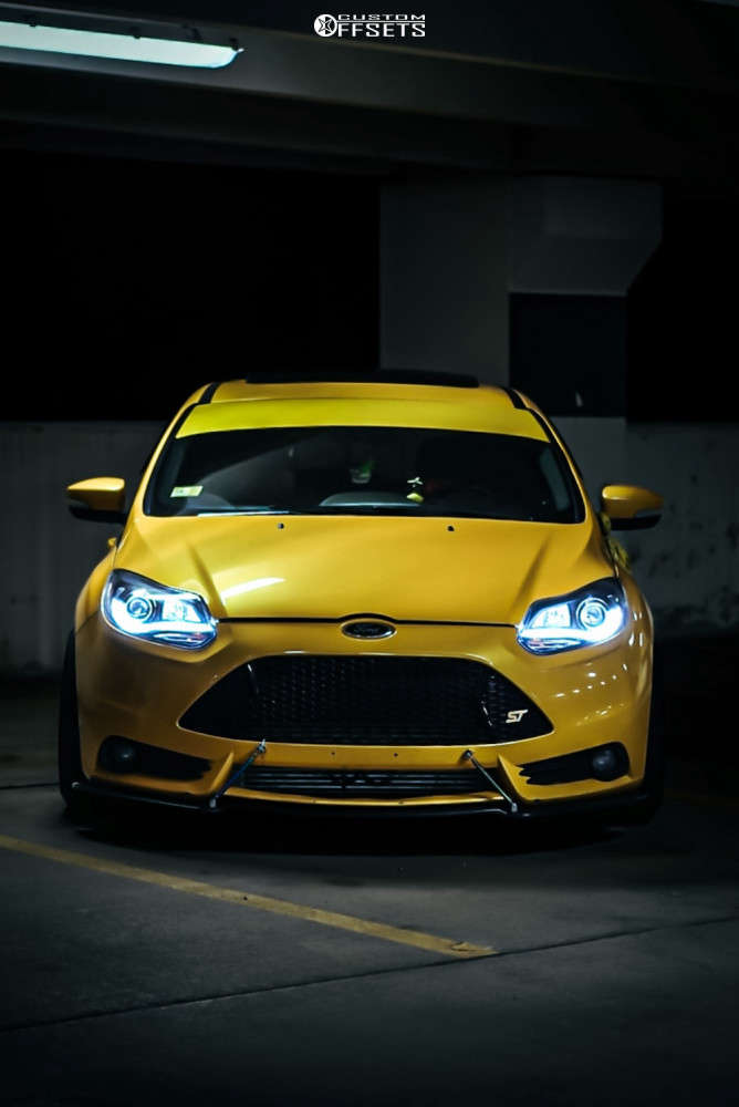 2013 Ford Focus Wheel Offset Nearly Flush Lowering Springs | 1942962 ...