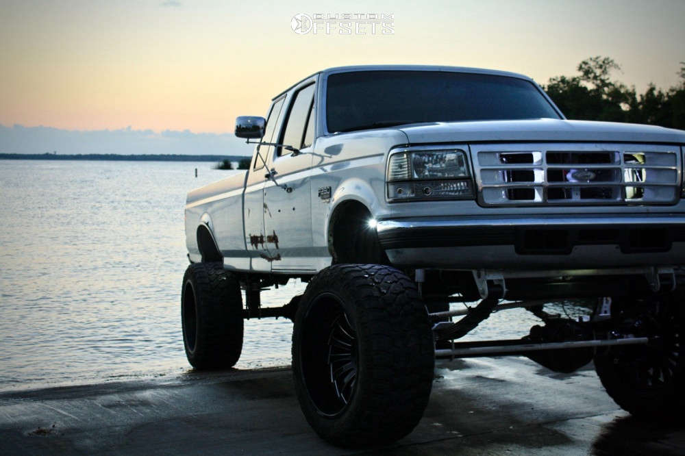 1995 Ford F-250 with 24x14 -81 ARKON OFF-ROAD Alexander and 38/15.5R24 ...