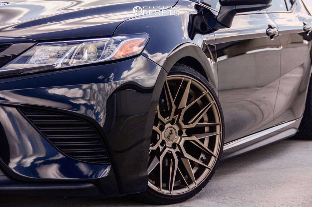 2020 Toyota Camry with 19x9.5 35 Niche Gamma and 225/35R19 Venom Power ...