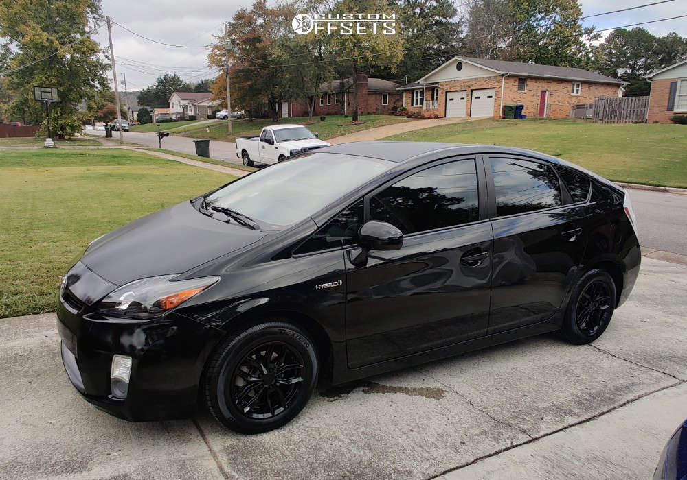 2011 Toyota Prius with 15x6.5 38 Primax 776 and 195/65R15 Dextero DTR1 ...