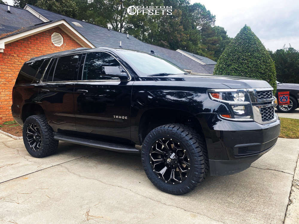 2020 Chevrolet Tahoe with 20x10 -24 Fuel Assault and 33/12.5R20 Nitto ...