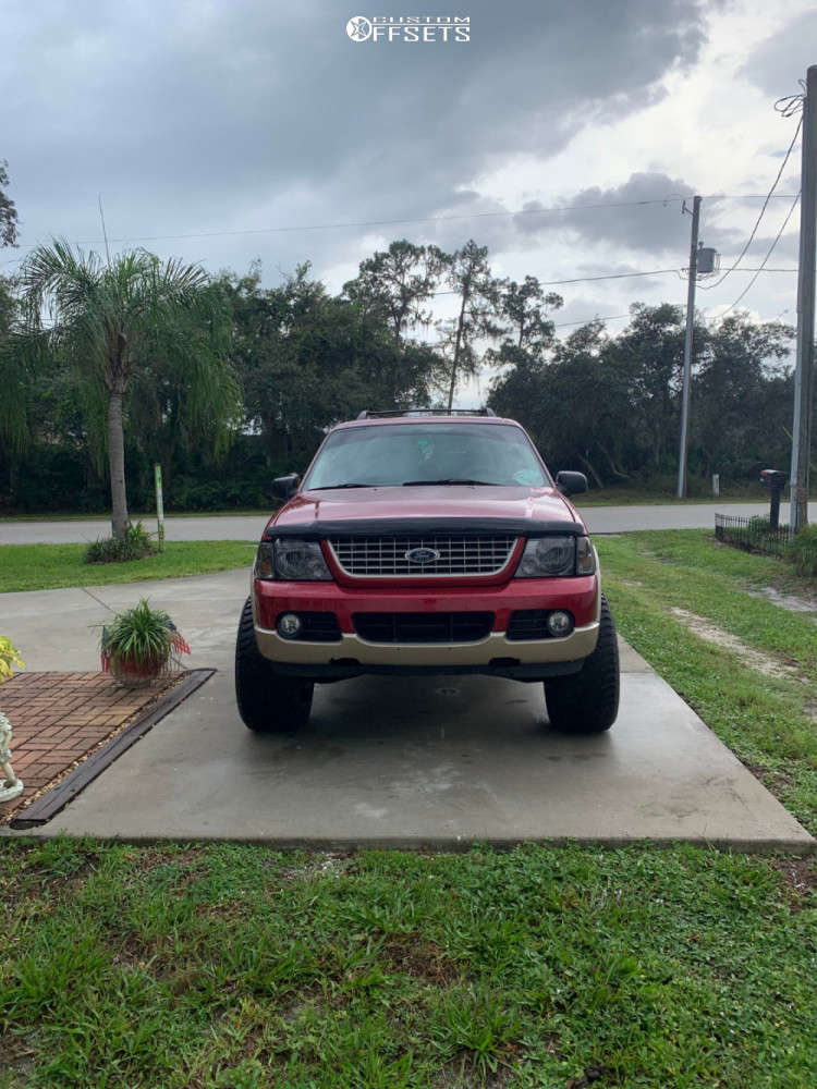 2004 Ford Explorer with 20x12 -44 DX4 Skull and 33/12.5R20 Atturo Tire ...