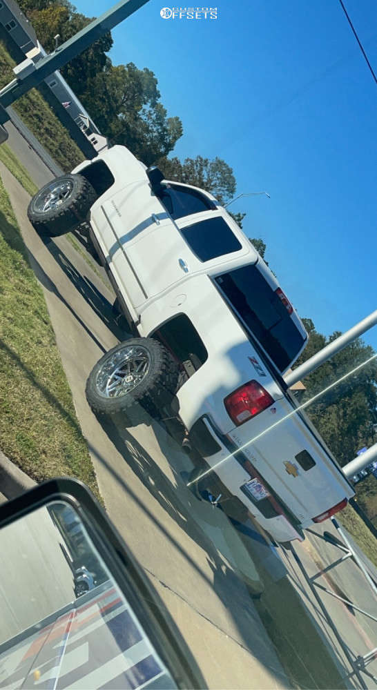 2016 Chevrolet Silverado 1500 with 22x12 -44 Hostile Sprocket and 35/12.5R22 Kenda Klever M/t ...