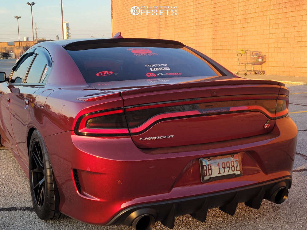 2018 Dodge Charger with 20x9 25 Verde Axis and 275/40R20 Mickey ...