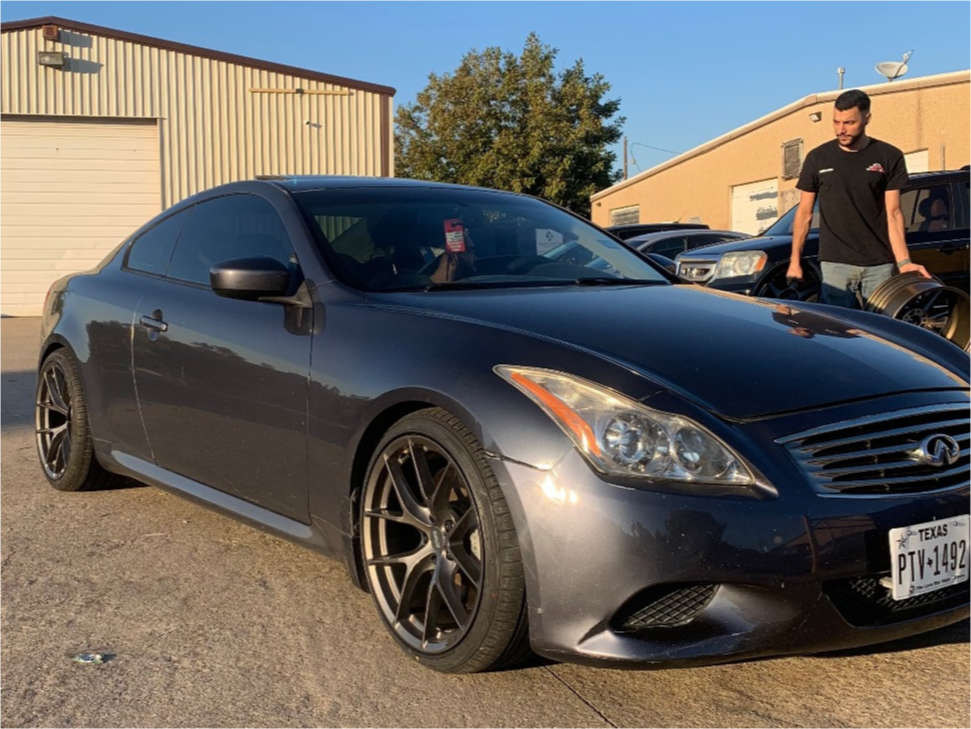 2008 INFINITI G37 with 19x9.5 22 ESR Rf2 and 245/35R19 Zeetex Hp1000 ...